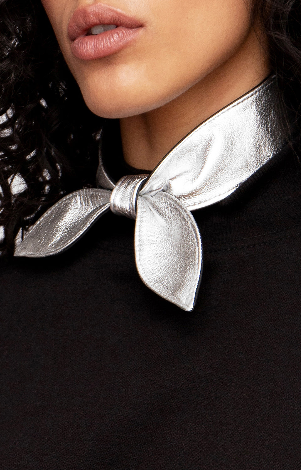 SIGNATURE LEATHER NECKTIE – UNCUFFED
